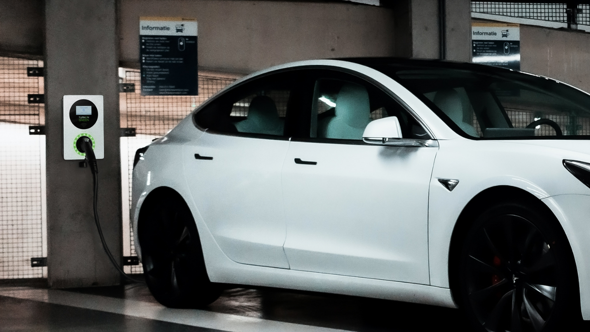 Comparing EV Charging Stations: Level 1, Level 2, and Level 3 – TurnOnGreen